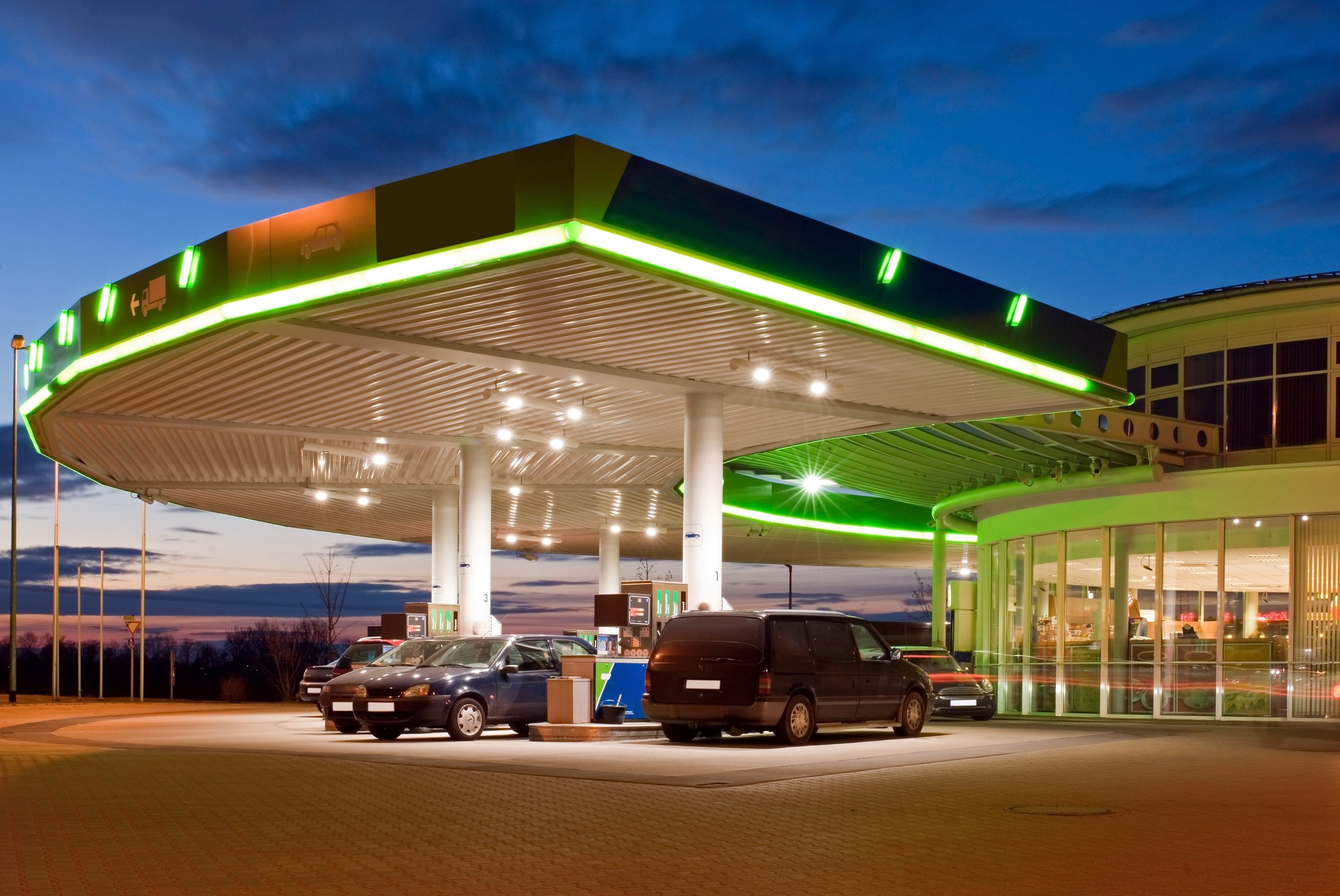 ¿Qué pasa si mezclo gasolina Magna y Premium?